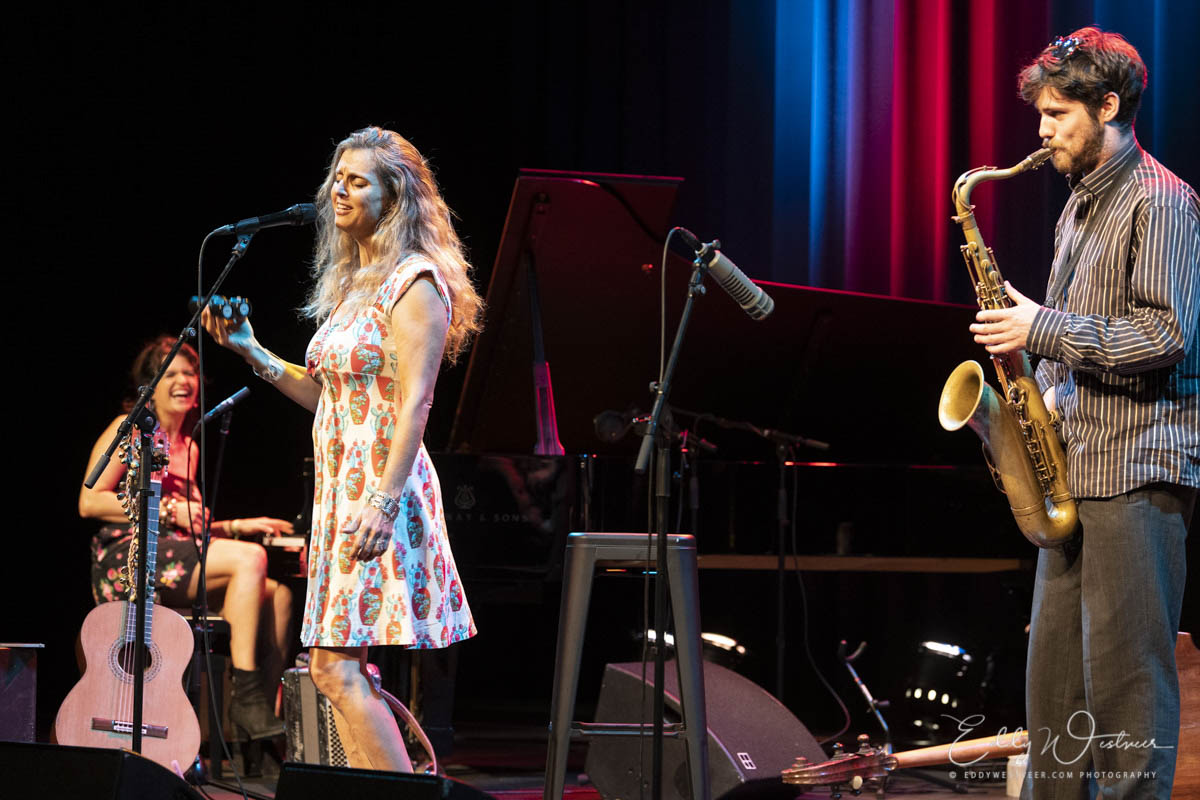 Fleurine brengt Braziliaanse zomer – jazzradar.com