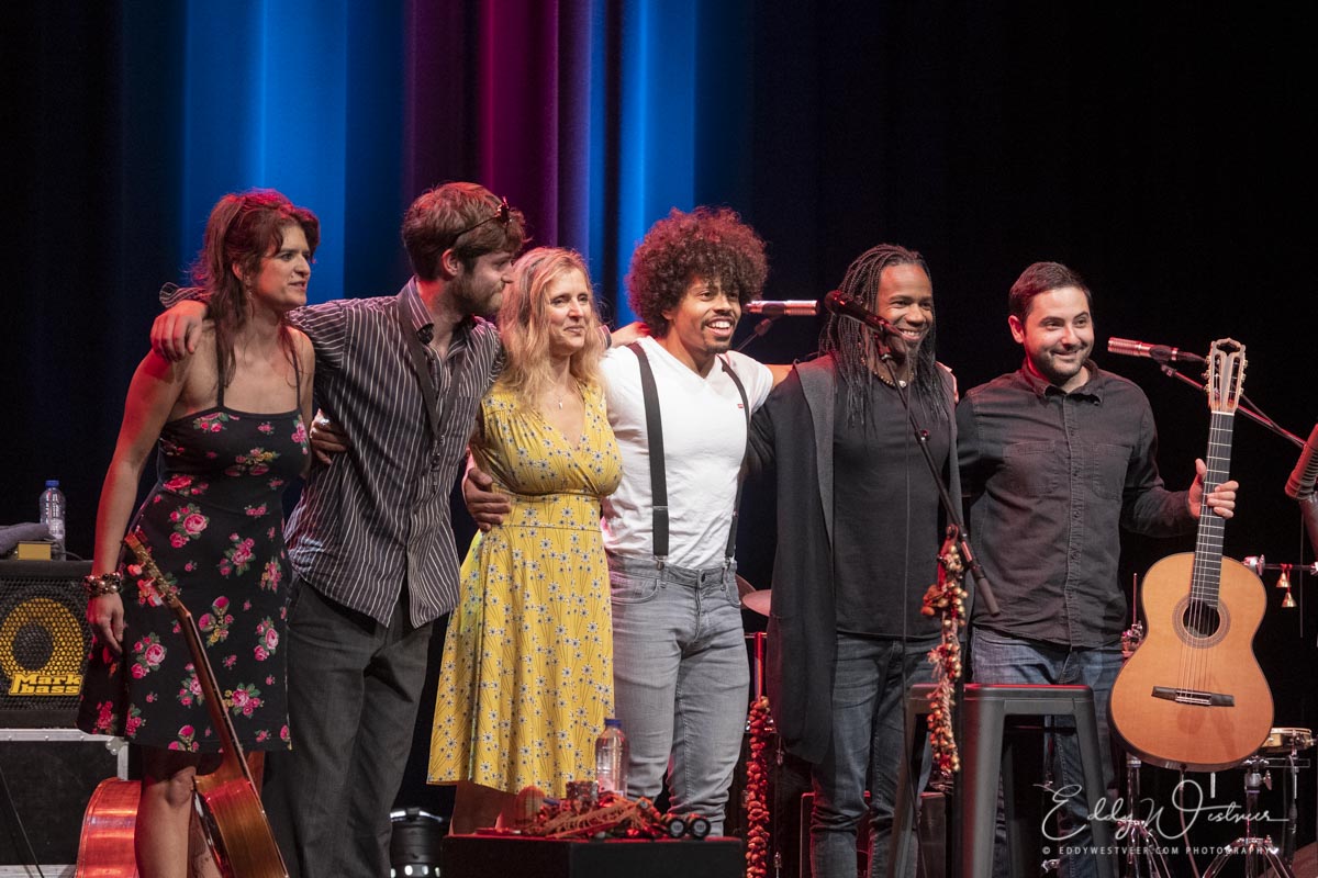 Fleurine brengt Braziliaanse zomer – jazzradar.com