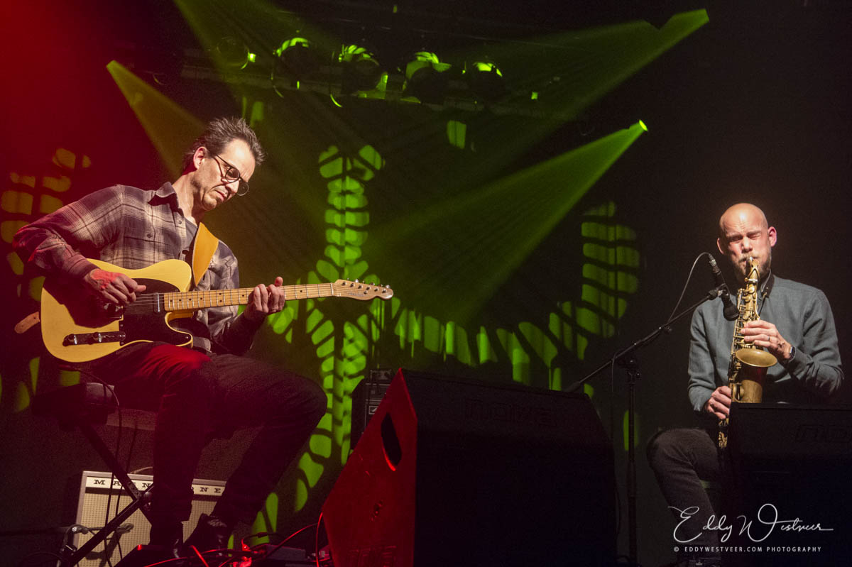 Van Ruller en Hogenhuis laten hun instrumenten samensmelten – jazzradar.com