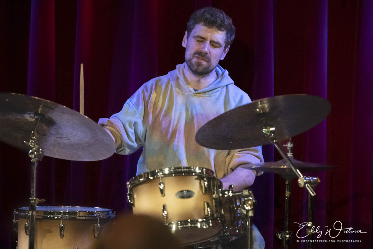 Jasper Høiby's swingende Planet B revolutie – jazzradar.com